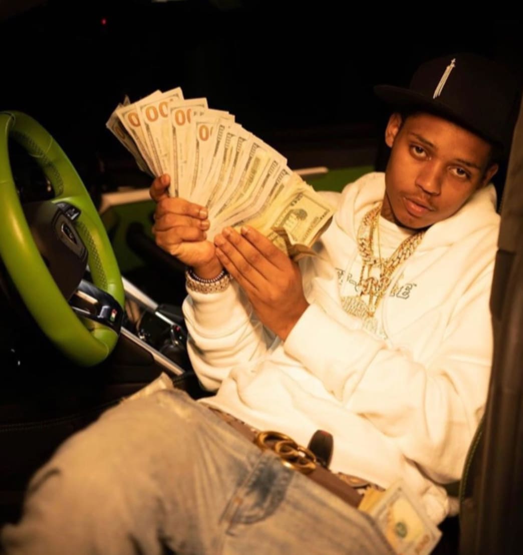 DThang “Habits” – NO JUMPER